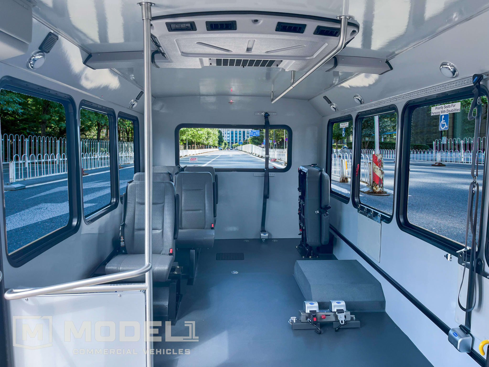 2025 ARBOC Spirit of Independence Shuttle Bus | Model 1